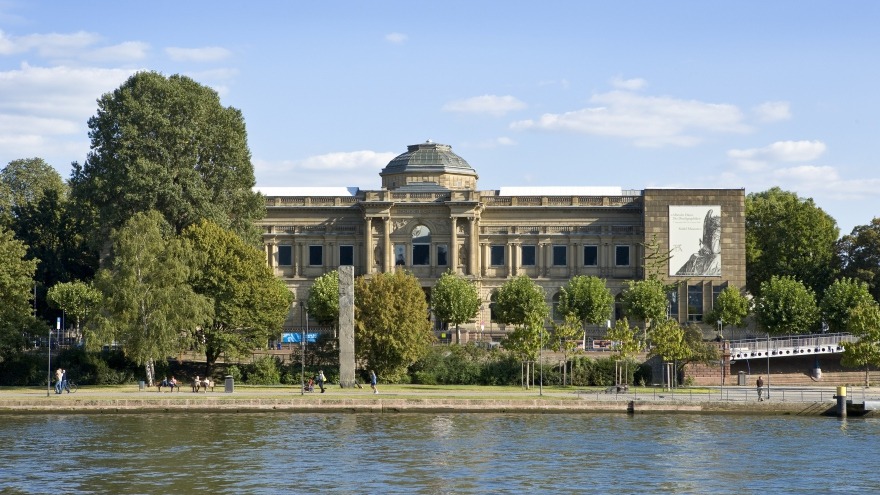 Staedel museum - relexa hotel Frankfurt
